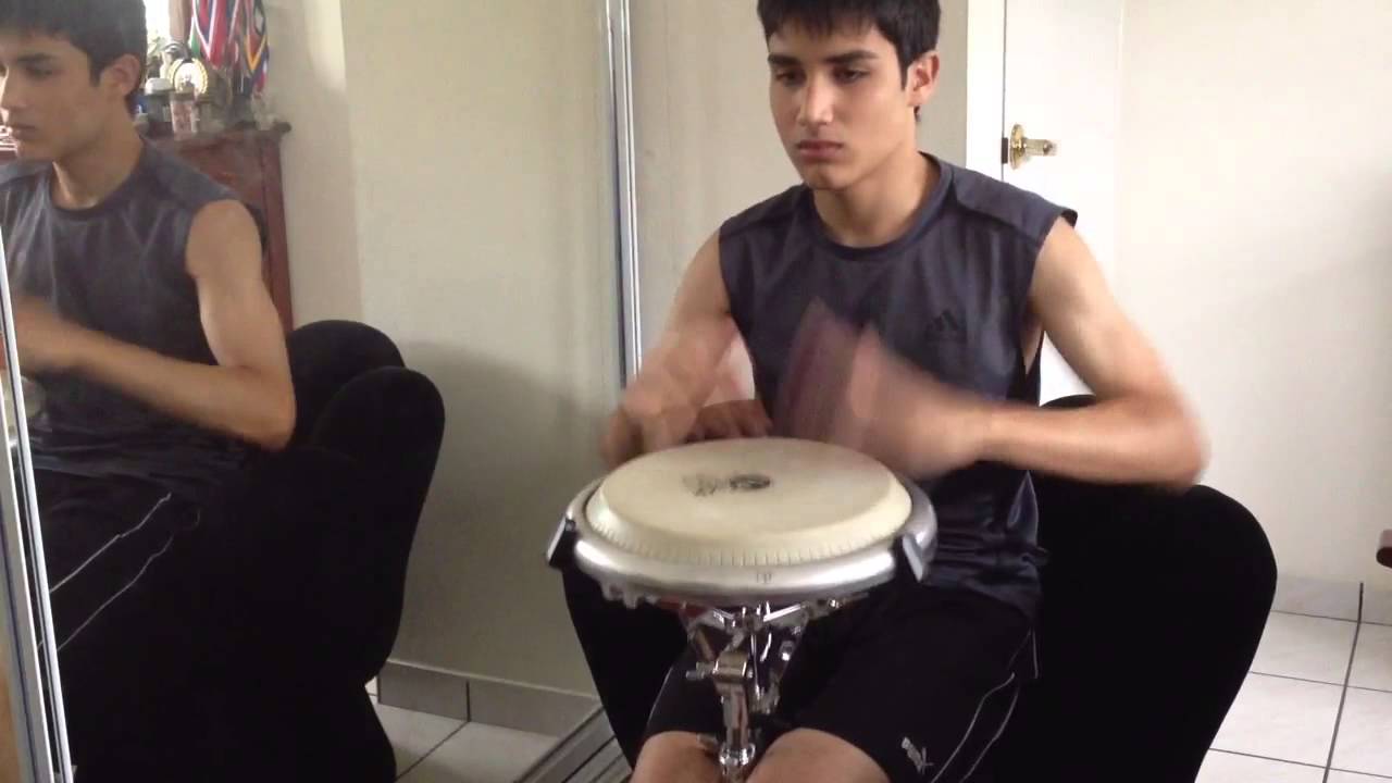 Compact Conga Solo - YouTube