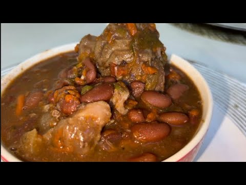 Frijolada con codillo - YouTube