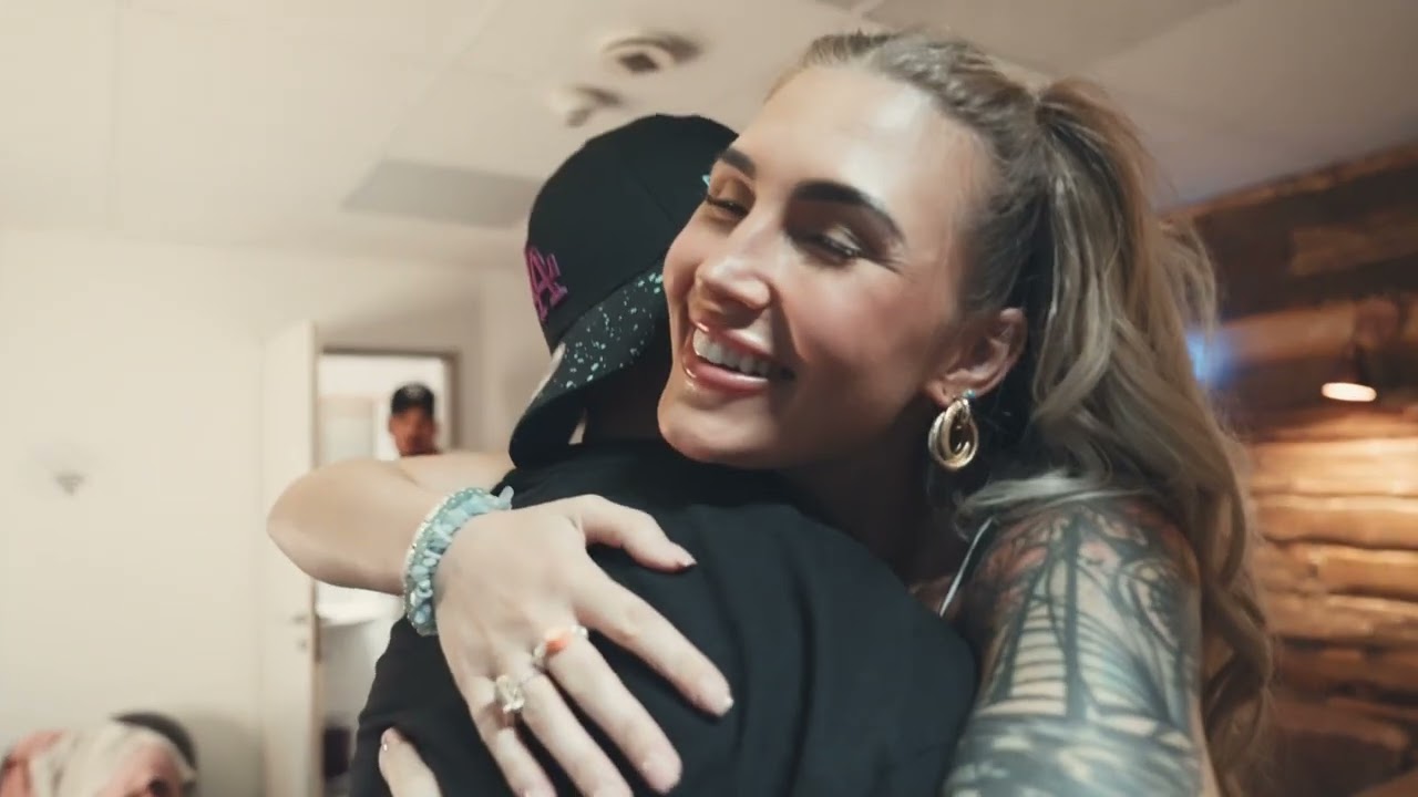 Tutty Tran - Tourfinale Berlin 2022 Aftermovie - YouTube