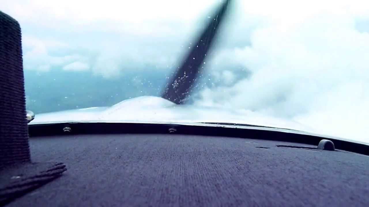 Flying in icing conditions - YouTube