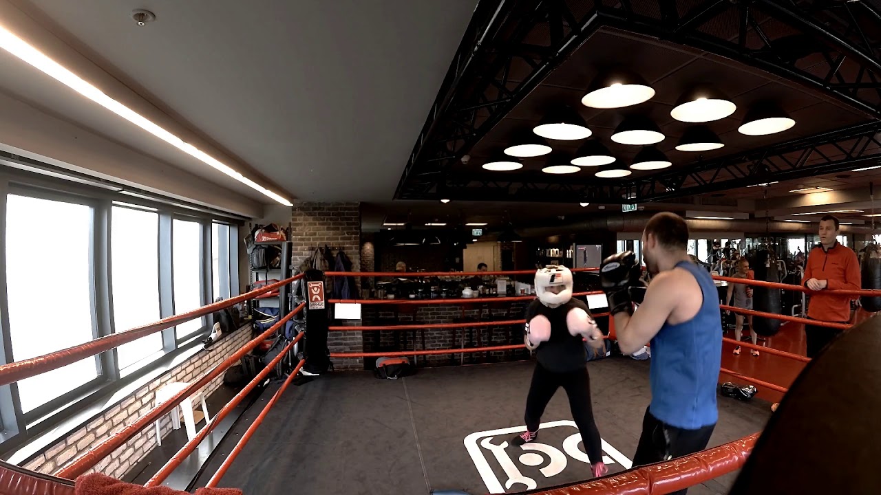 2020 01 27 Garage Boxing mixed rounds - YouTube