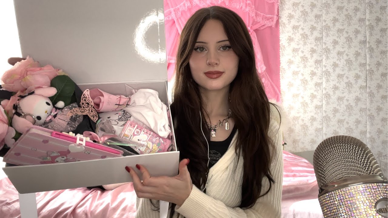 asmr huge hello kitty mystery box unboxing 💞 - YouTube