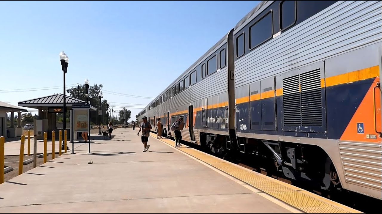 Amtrak P702 Arriving in Madera, California - YouTube
