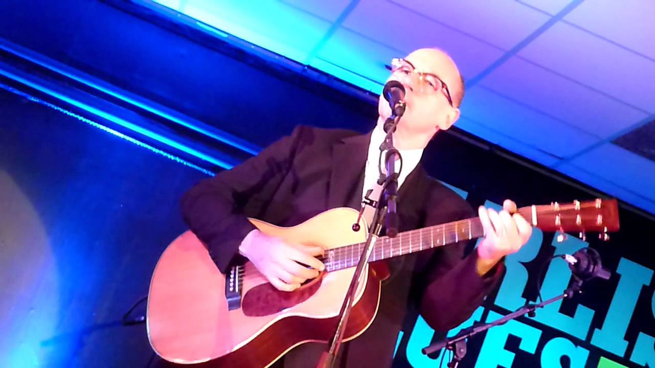 Andy Fairweather Low & the lowriders- Natural Sinner, Carlisle 2012 ...