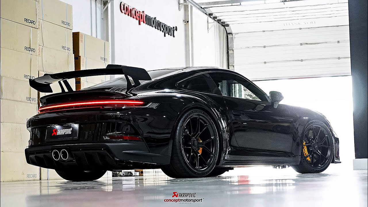 Porsche 992 GT3 with Akrapovic Titanium Slip On - YouTube