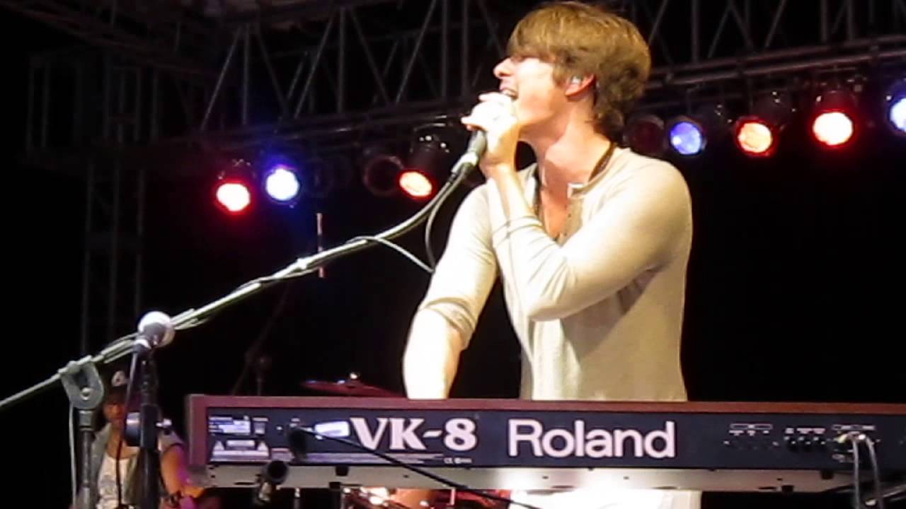 Hanson #BTTI Back To The Island 2013 "Can't Stop" - YouTube