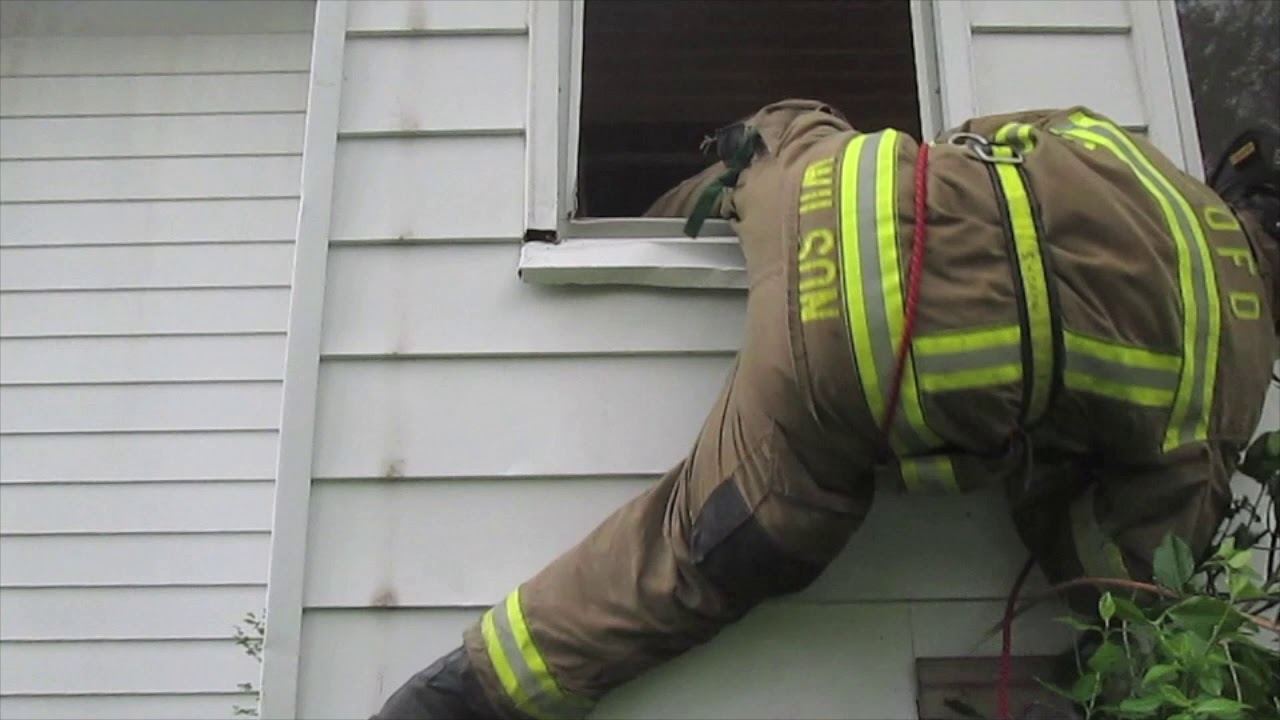 RISE ABOVE: Hasty Rappelling on the fire ground (nm) - YouTube