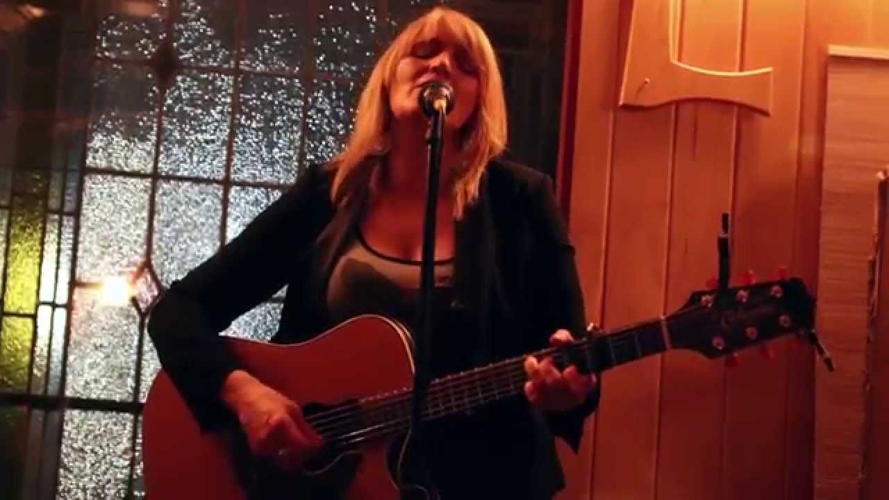 The Burns Sisters / Kate Purcell 2014-03-21 New Park Part 5 1080p - YouTube