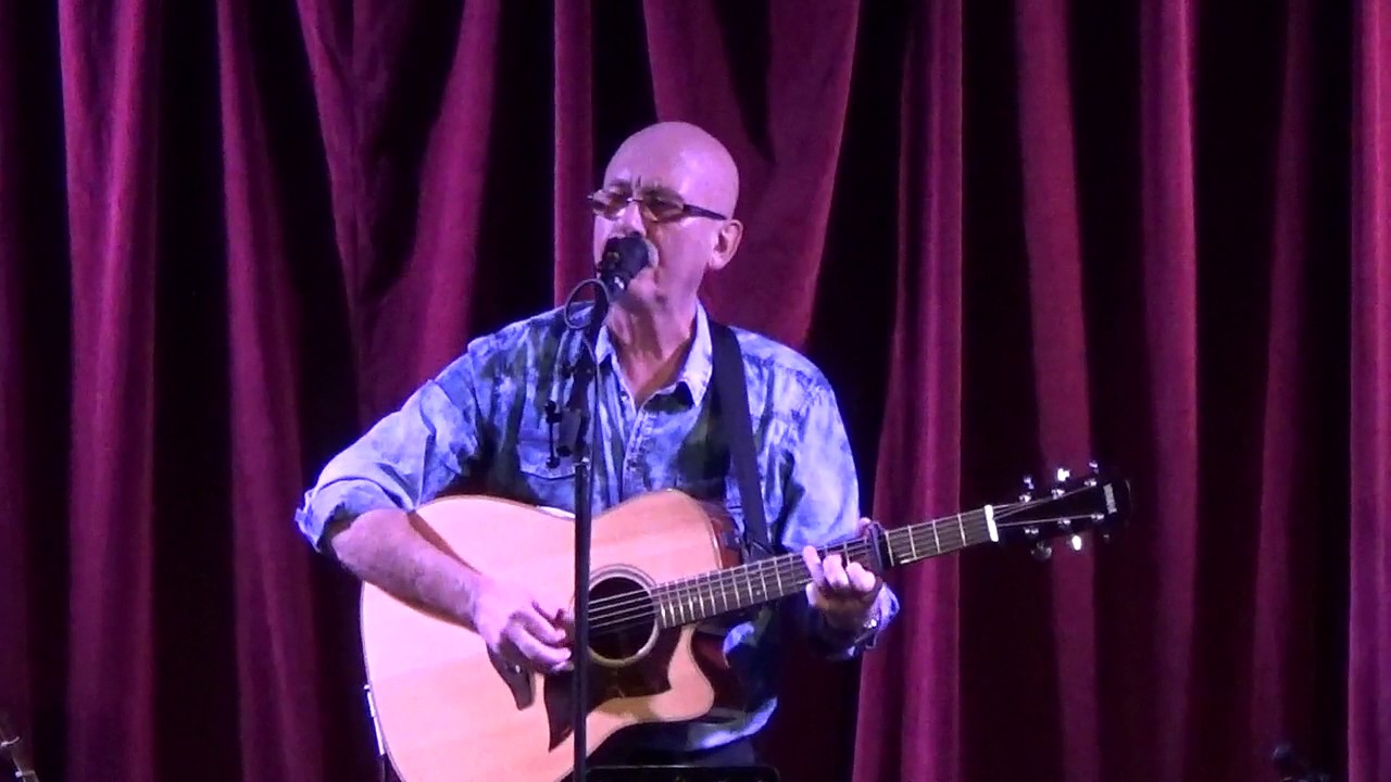 Fraser Nimmo sings Heavy Weather - YouTube
