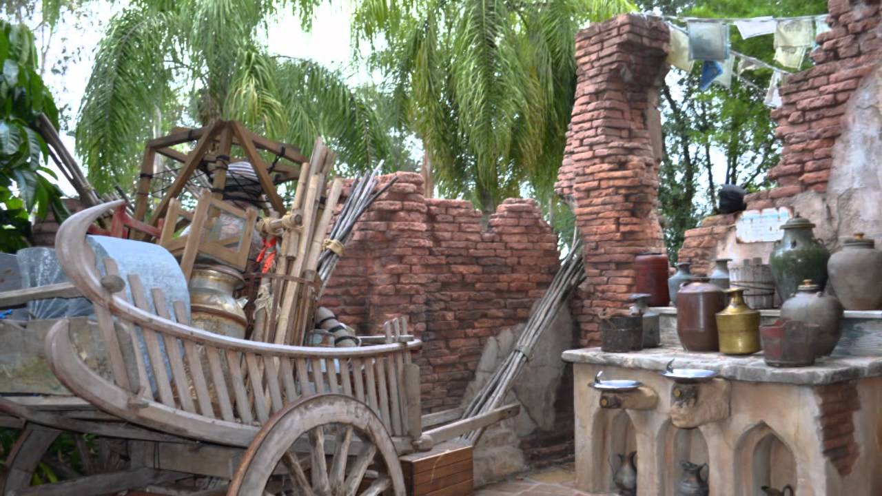 Maharajah Jungle Trek at Disney's Animal Kingdom - YouTube