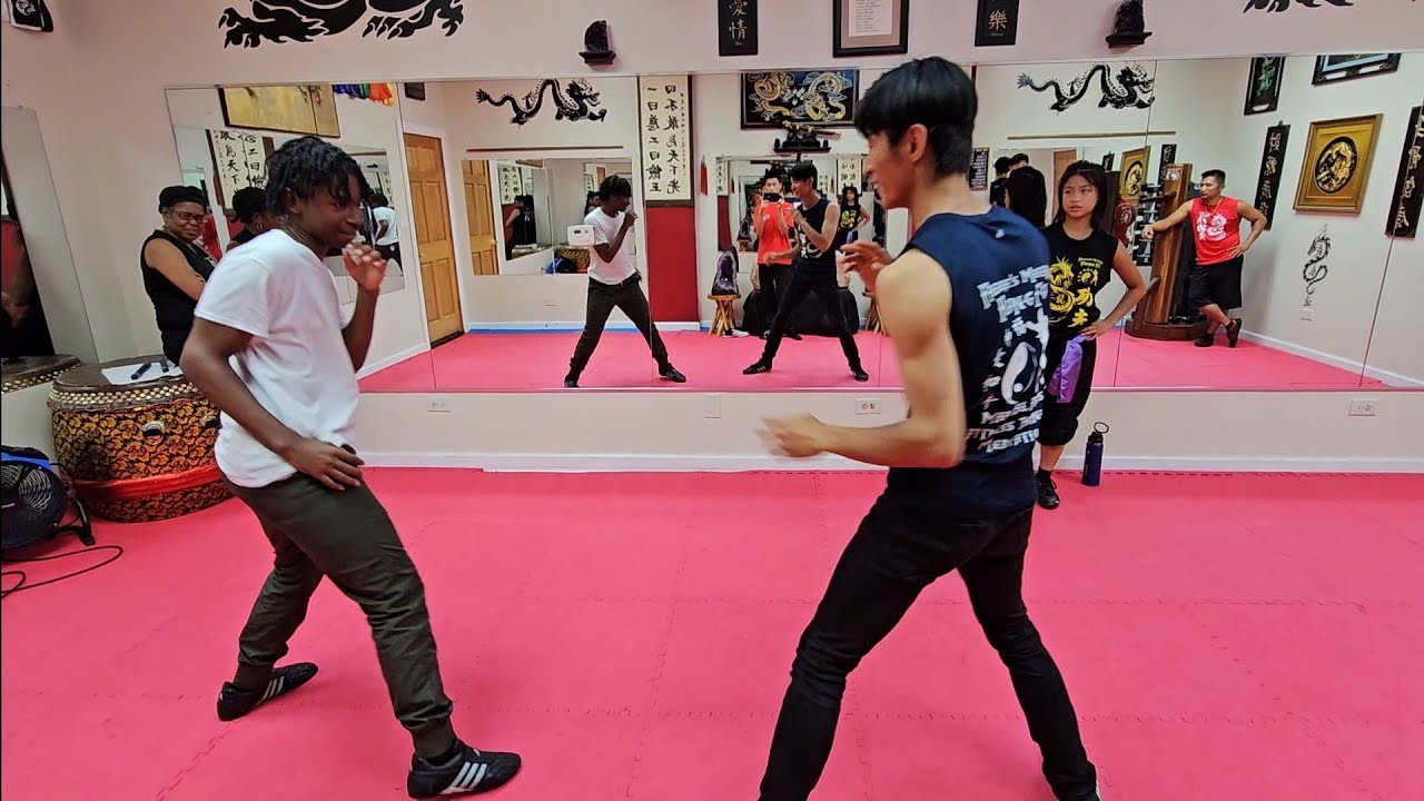 Light Sparring - Ying, Lung, Kuen, Stephan - Freddie's Modern Kung Fu ...