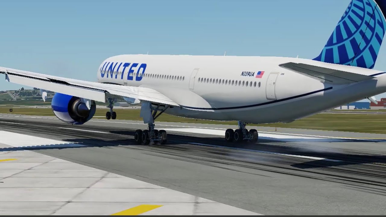United A350 Early smooth landing at Guam - YouTube