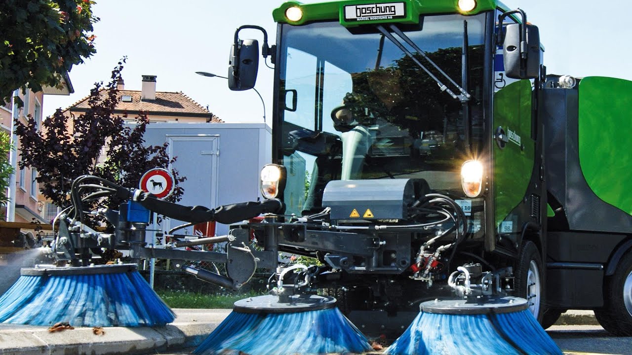 Roadside Cleaning & Modern Street Sweeper Machines | Powerful Machines ...
