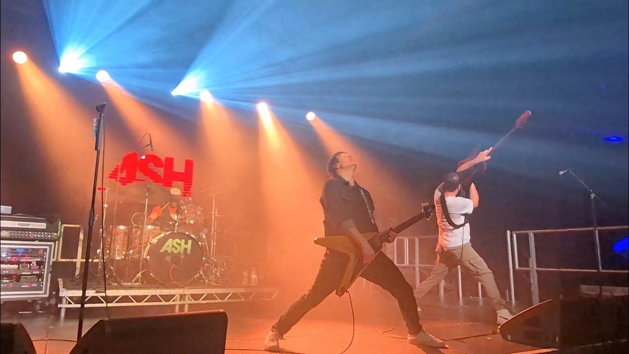 Ash - Burn Baby Burn Live at Newcastle Boiler Shop 18/11/2025 - YouTube