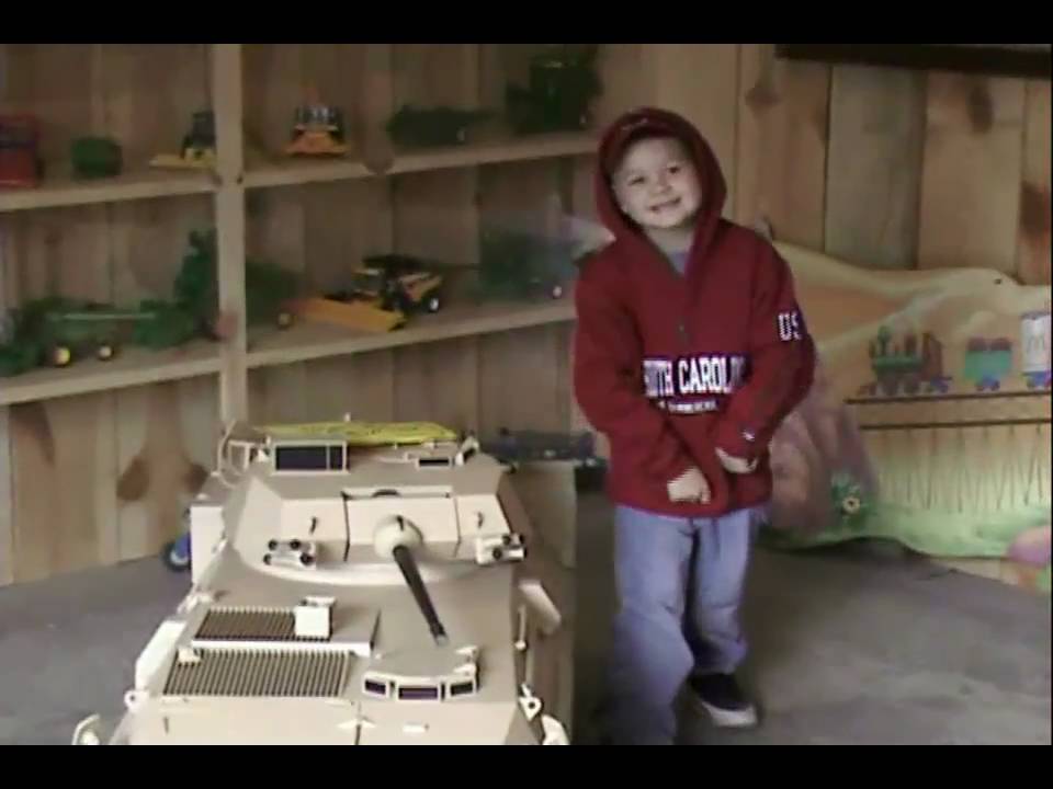 Ederville Tractor Show-Toys and Kids Portion - YouTube