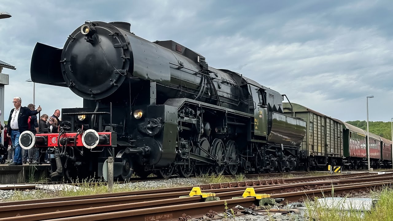 Stockheim CFL Dampflok 5519 und Modellbahn - YouTube