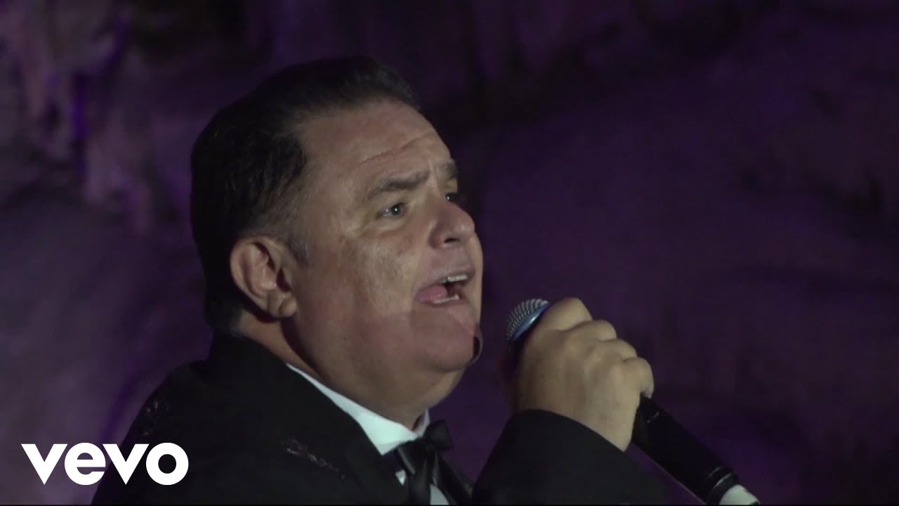 Mario Monge - Bésame Mucho (En Directo) - YouTube