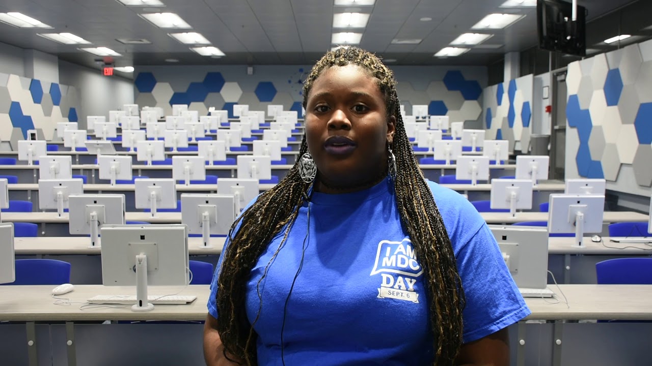 Meet North Campus Peer Mentor, Ms. Ashanti Baptiste - YouTube
