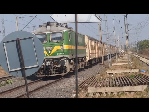 Azad Hind Express Howrah To Pune || Azad Hind Express Train || Wag9h ...