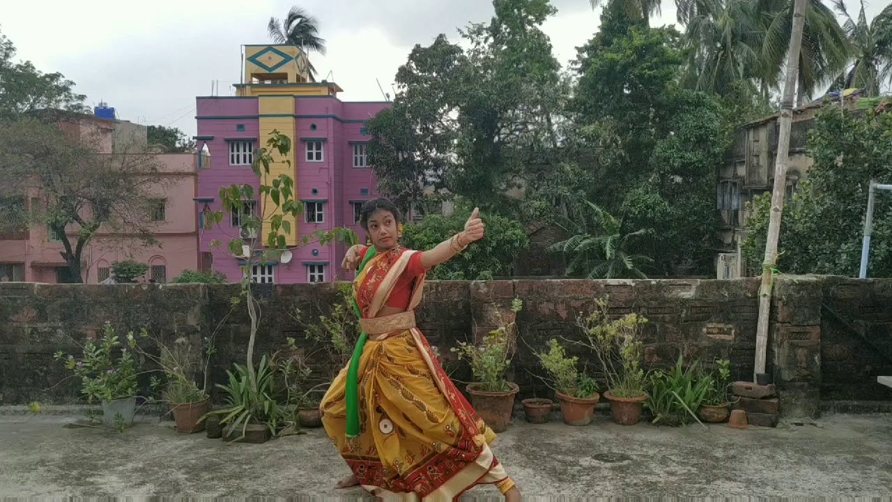 DARUN AGNIBANE RE//ANUMITA BHATTACHARJEE// BANGLA CHANDO.. - YouTube