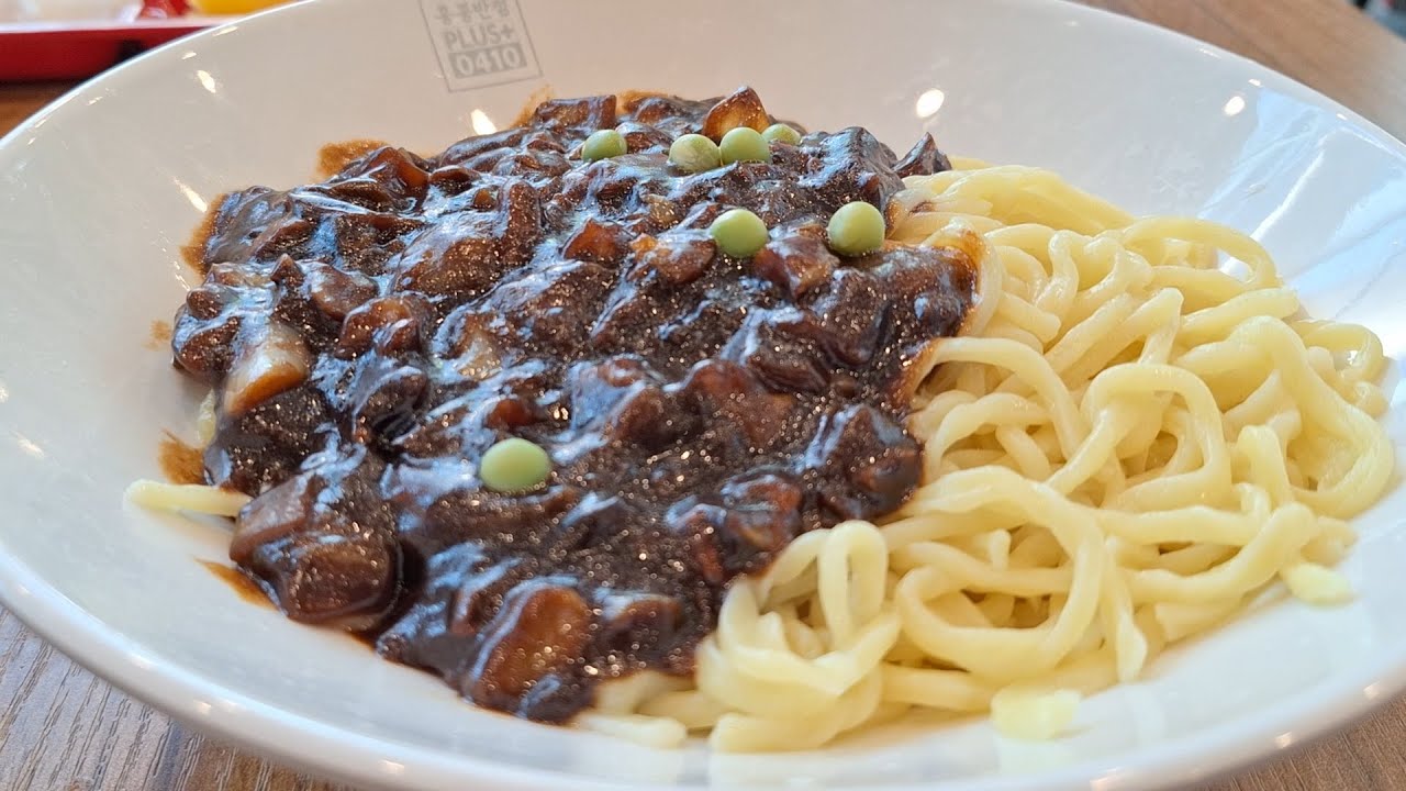 Paiks Noodles Korean Chinese Noodles Jajangmyeon And Jjamppong In