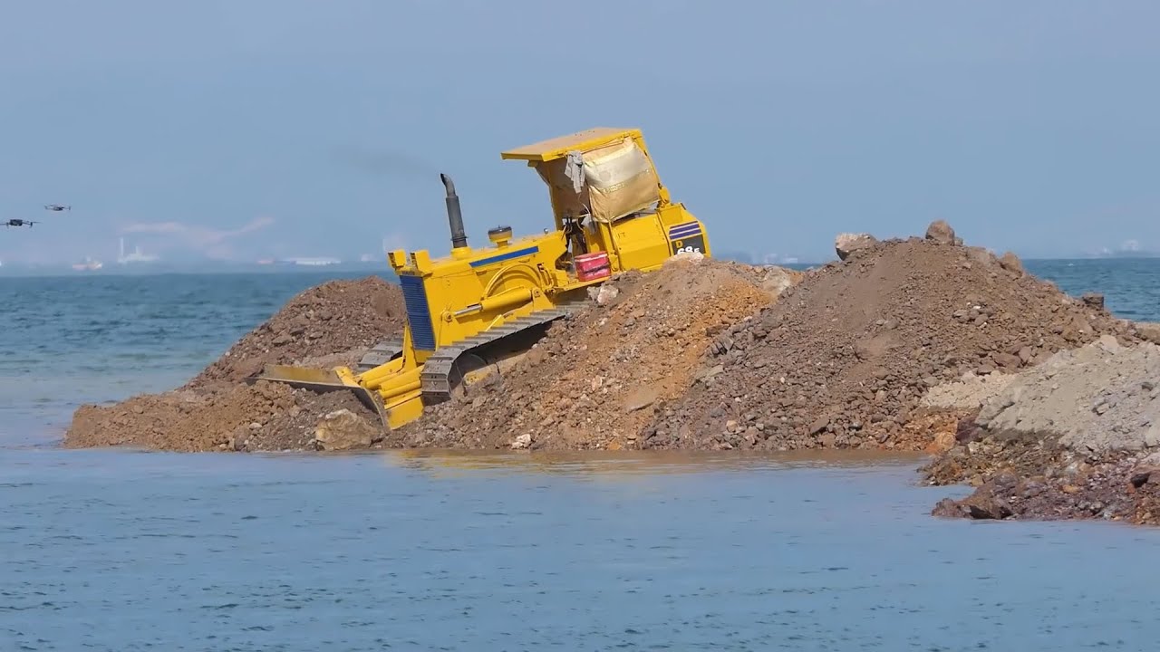 Wonderful Operator Bulldozer Showing Expertly Pushing Soil - YouTube