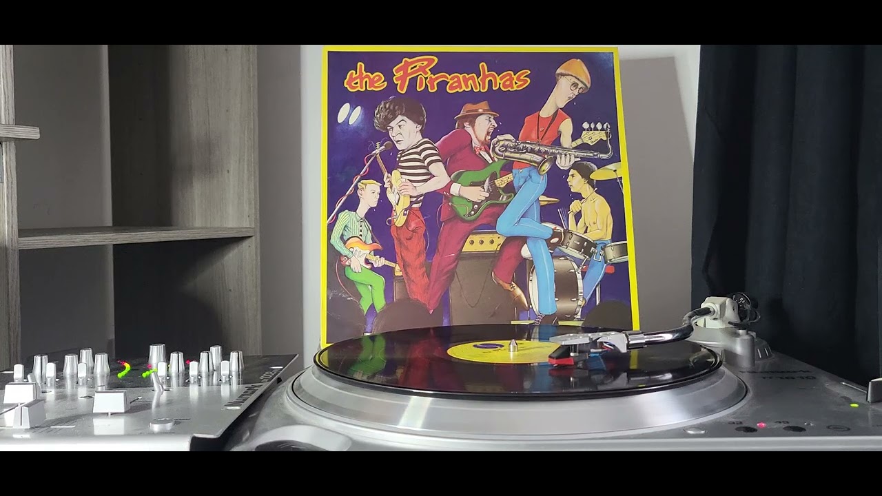 The Piranhas - Tom Hark (On Vinyl) - YouTube