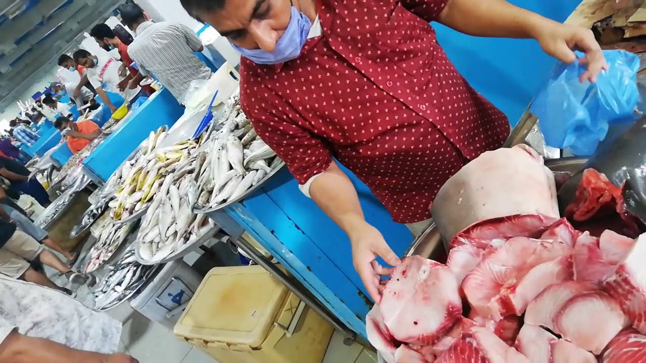 Bahrain Fish Market Manama - YouTube