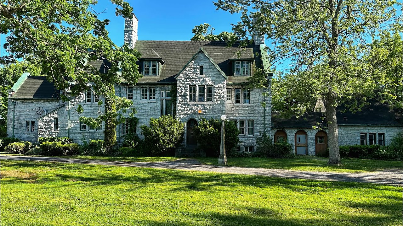 Justin Trudeau’s ABANDONED 10 million dollar 1920s Dream MANSION - YouTube