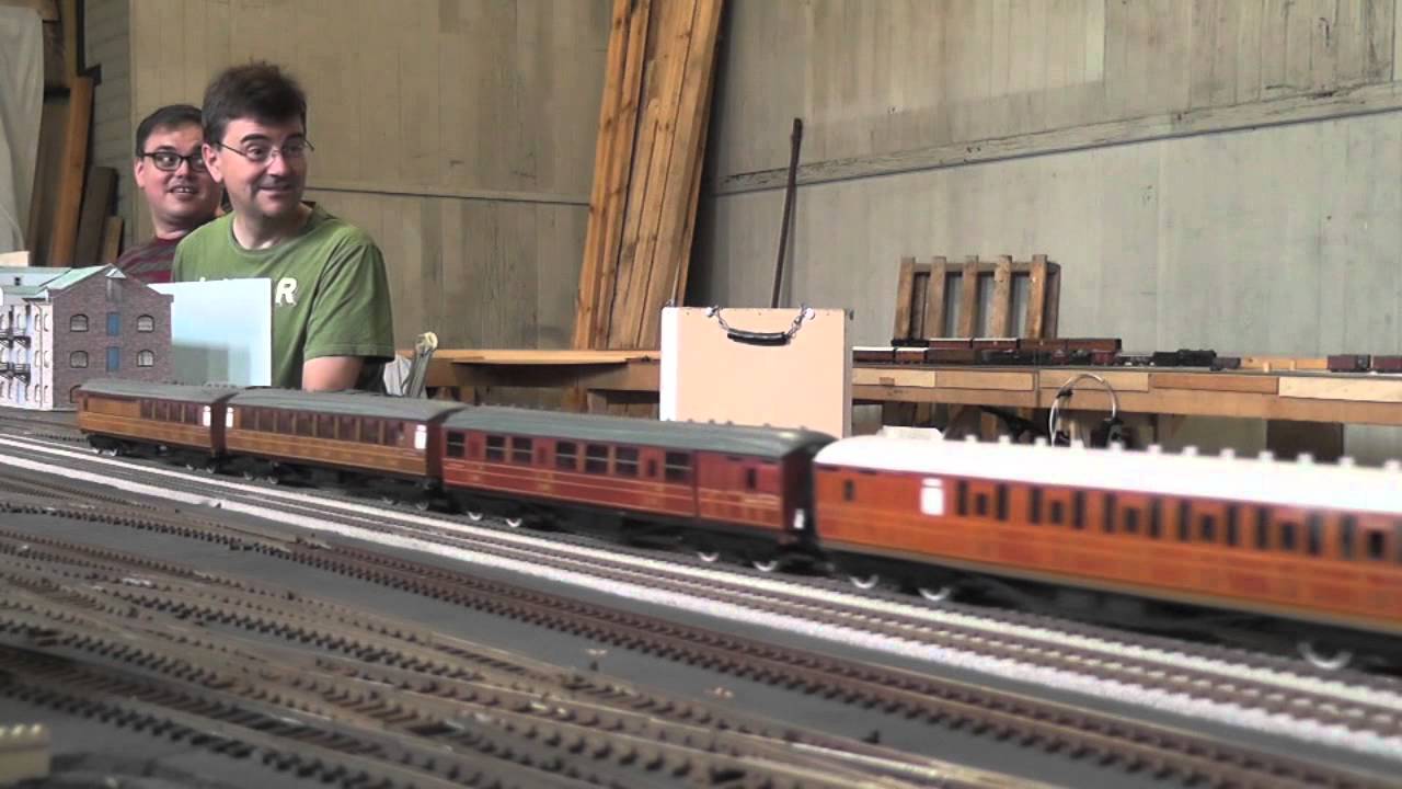 Grantham - The Streamline Years Model Railway Layout - YouTube