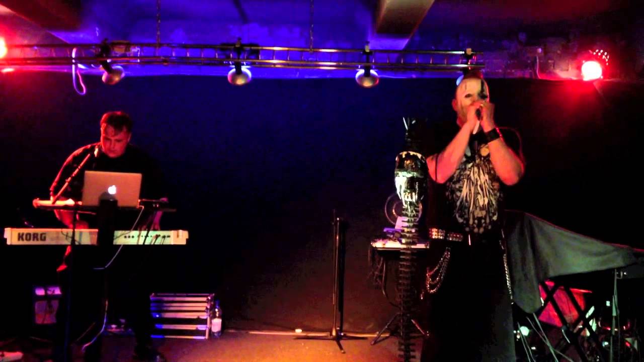 INTENT:OUTTAKE live @ WGT 2014 - Break Away - YouTube
