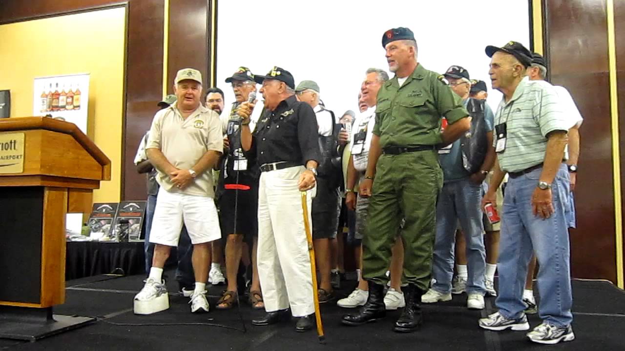 101st Airborne Division Reunion "Blood Upon The Risers" - YouTube