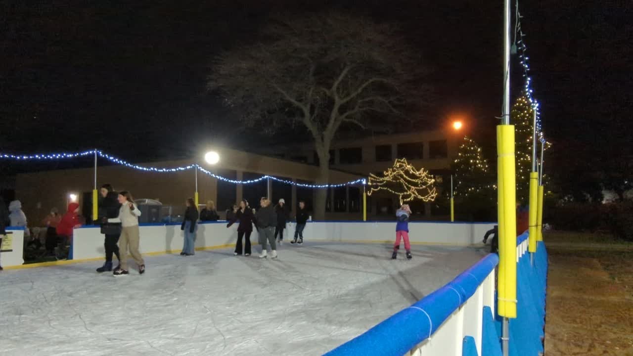 Kenosha ice rink - YouTube