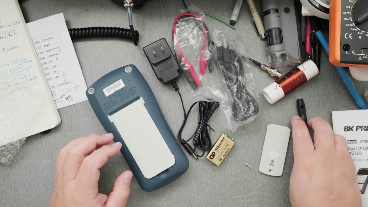 BK 879B LCR Meter Precision Unboxing - YouTube