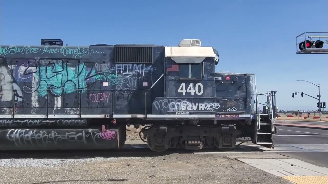 SJVR 440 Clovis local passing Clovis Ave Fresno ca - YouTube
