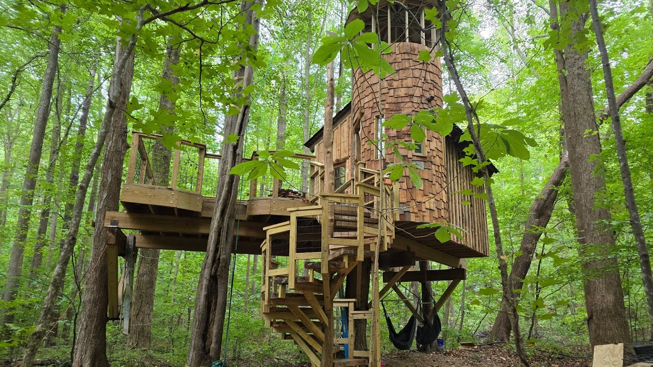 Epic Treehouse Build Time lapse creation of the CreekHouse - YouTube