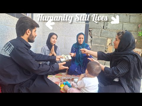 Yoksul Anne ve Kızı, Hayatta Kalmak İçin İş Aramayı Seçerek Altın Küpeleri Kabul Etmiyor