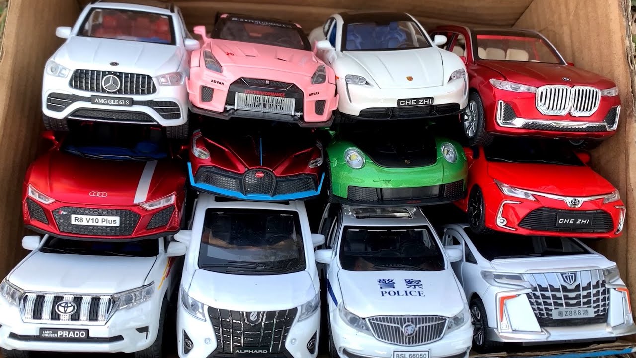 Box Full of Model Cars, Nissan GTR R35, BMW X7, Bugatti Divo, Audi R8 ...