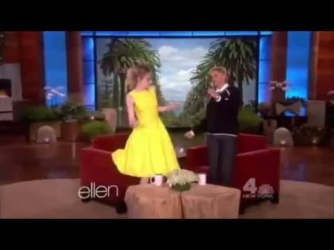 Emma Stone dancing to "September" - YouTube