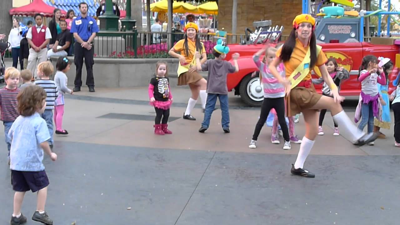 Cavan Dancing w/ Phineas And Ferb California Adventures Part 5 - YouTube