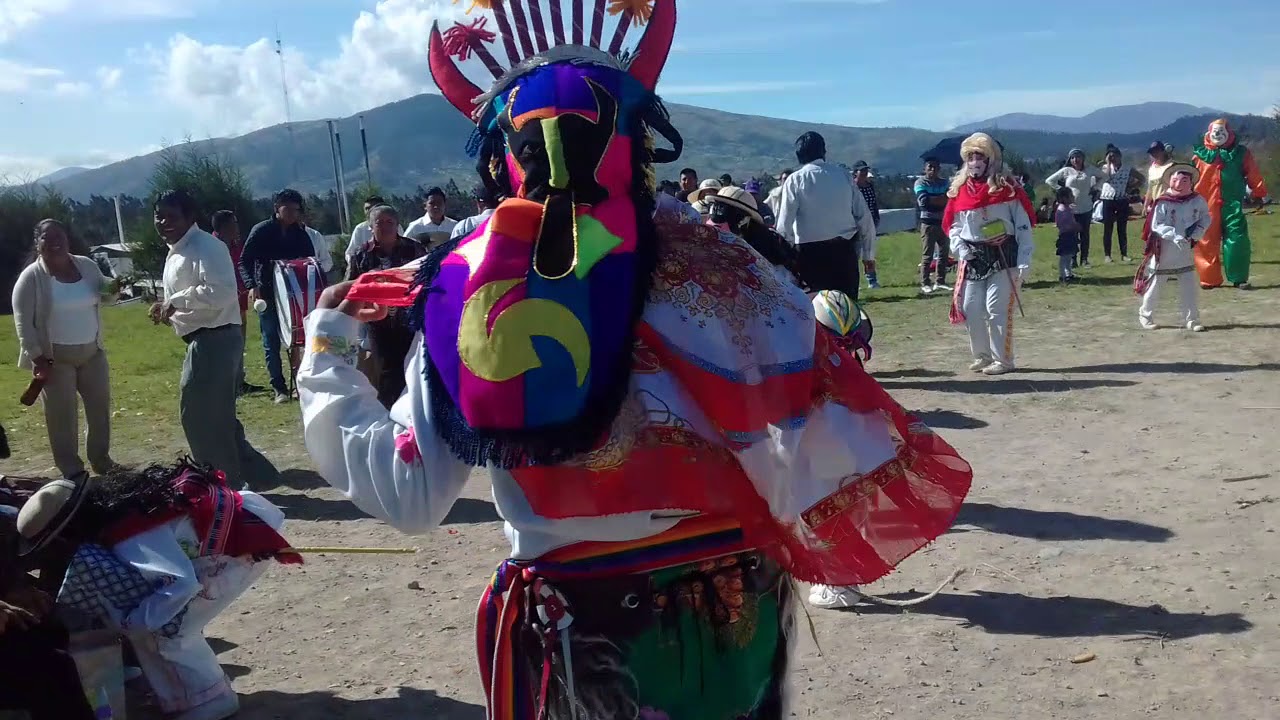 Capariches de la Tola Grande - YouTube