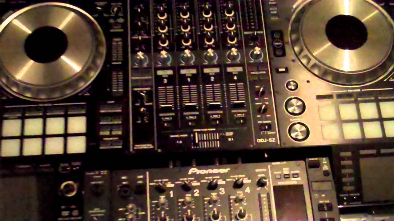 DDJ-SZ comparison with CDJ-DJM set up - YouTube