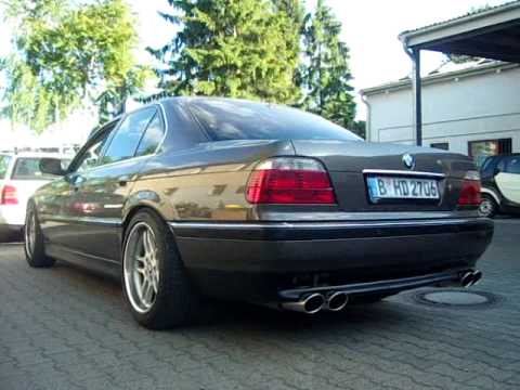 SIM Performance Exhaust am E38 728i - YouTube