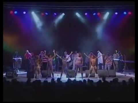 Concert de JB Mpiana et son groupe à Luanda