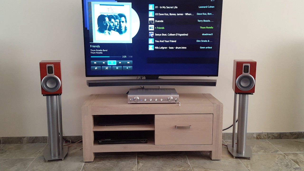 Philips MCD708 sound demo3 - YouTube