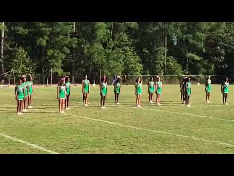 Kelly Mill Middle School Cheer Team Football Halftime Performance - YouTube