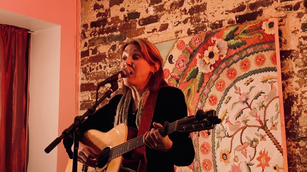 Diana Jones Song to a Refugee - YouTube