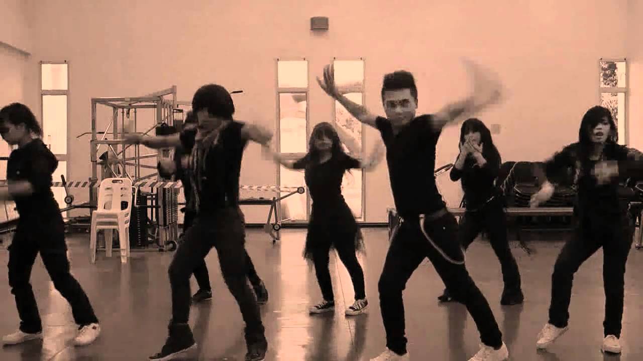 FEAT-DEE Dance Montage - YouTube