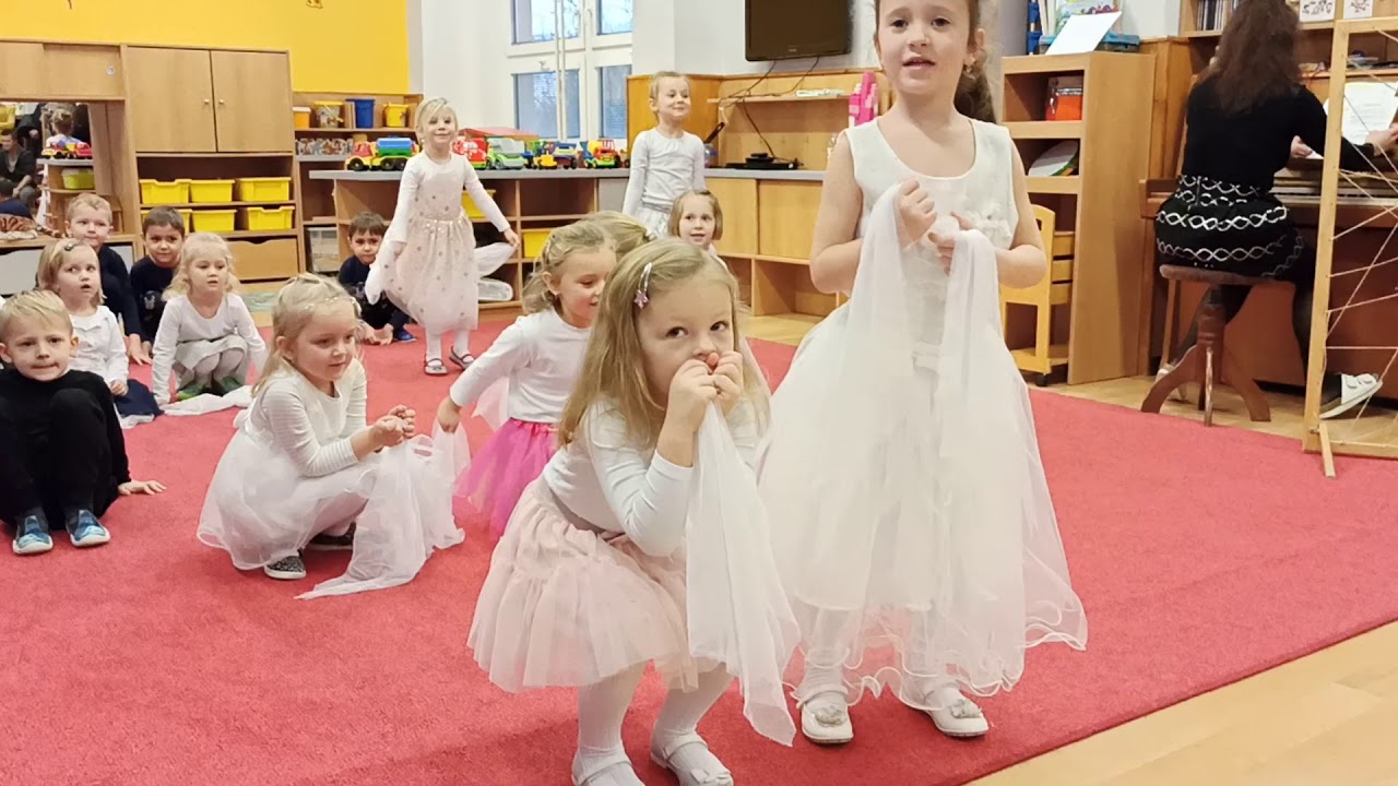 Ella Richter vánoční besídka 2019 - YouTube