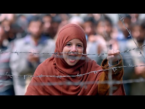 Hintli bir adam kayıp bir kızı Pakistan'daki ailesine götürmek için hayatındaki her şeyi feda ediyor